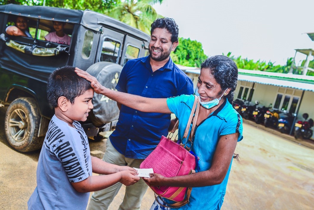 Dry Rations Donations in Udawalawe | Maximus